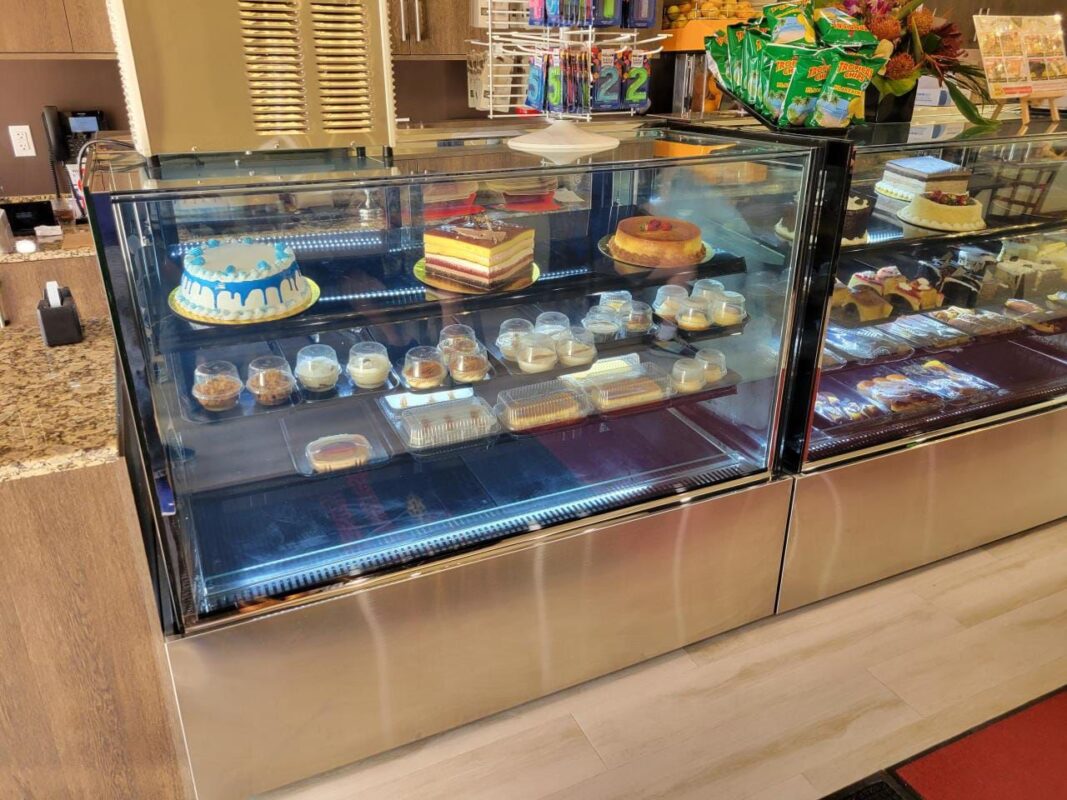60” Squre Display case - Resturant Appliances
